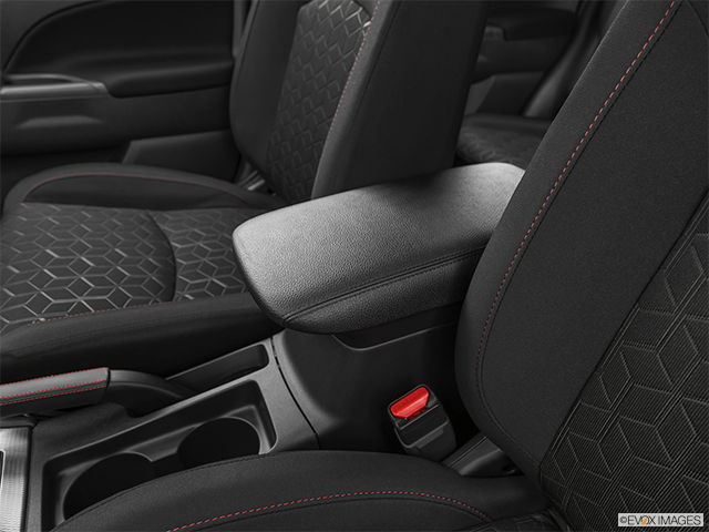 2024 Mitsubishi RVR: Price, Review, Photos (Canada) | Driving