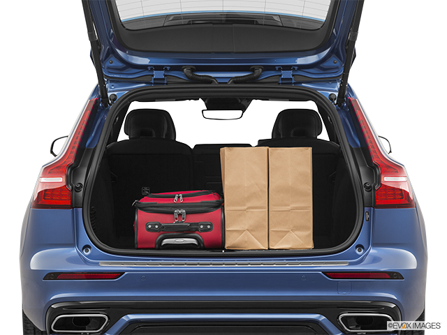 2024 Volvo V60: Price, Review, Photos and Specs (Canada) | Driving.ca