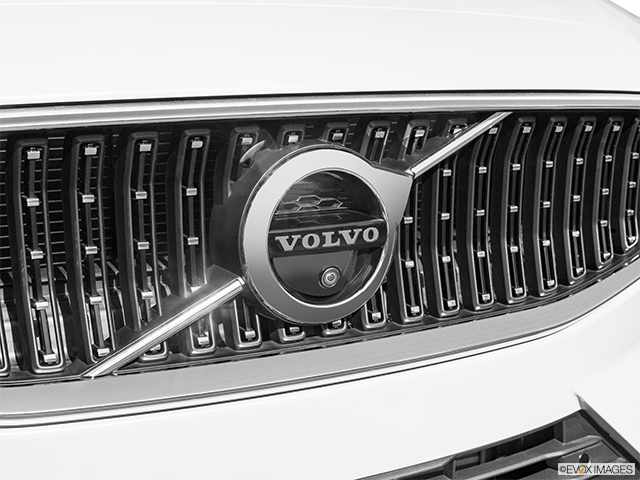 2025 Volvo V60 Cross Country: Reviews, Price, Specs, Photos and Trims ...
