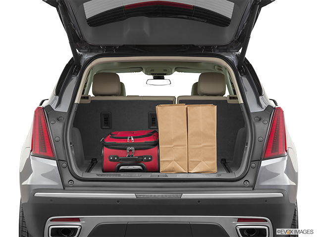 2023 Cadillac XT5 Luxury FWD: Price, Review, Photos (Canada) | Driving