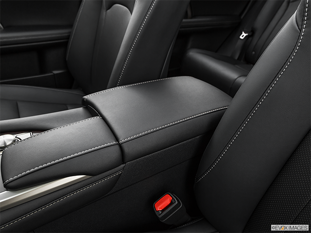 2022 Lexus RX 450h: Reviews, Price, Specs, Photos and Trims | Driving.ca