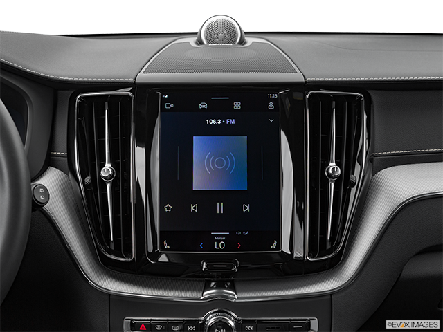 2023 Volvo XC60 B5 AWD Core: Price, Review, Photos (Canada) | Driving