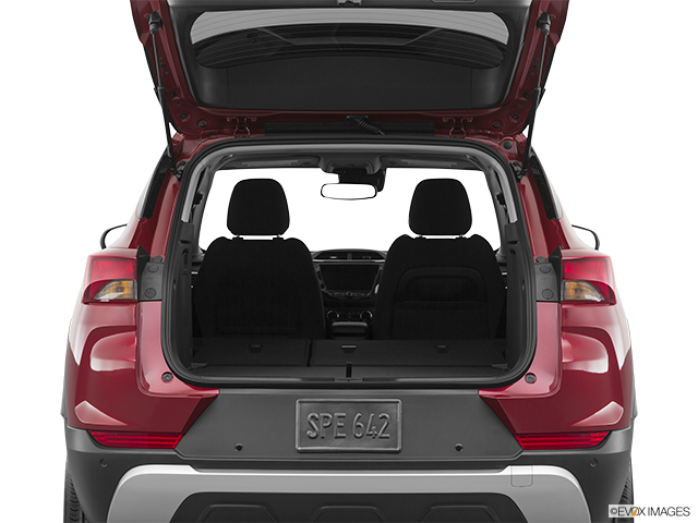 2023 Chevrolet TrailBlazer LS: Price, Review, Photos (Canada) | Driving