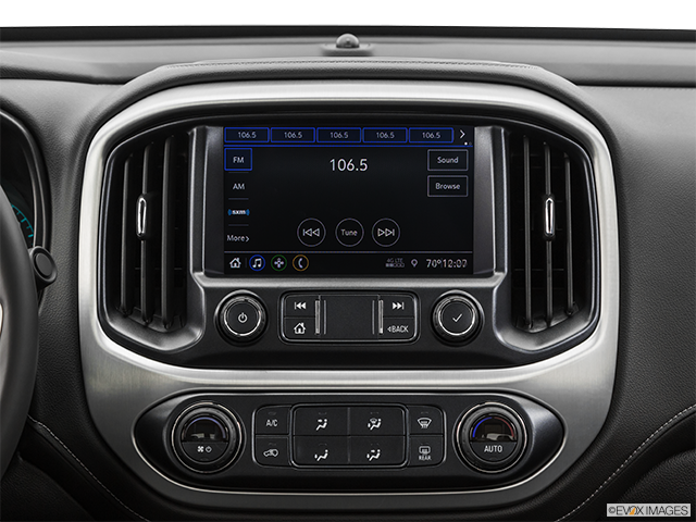 2023 GMC Canyon Elevation 4WD Crew Cab Short Box: Price, Review, Photos ...