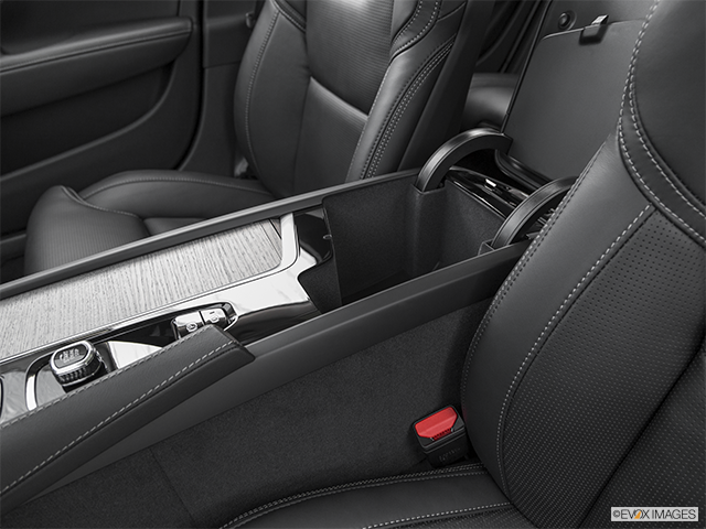 2022 Volvo V90 Cross Country: Reviews, Price, Specs, Photos and Trims ...