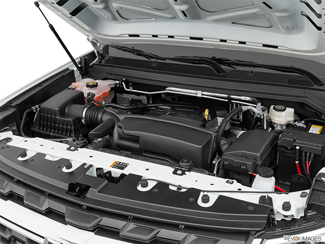 2022 Chevrolet Colorado WT Extended Cab Auto | Driving