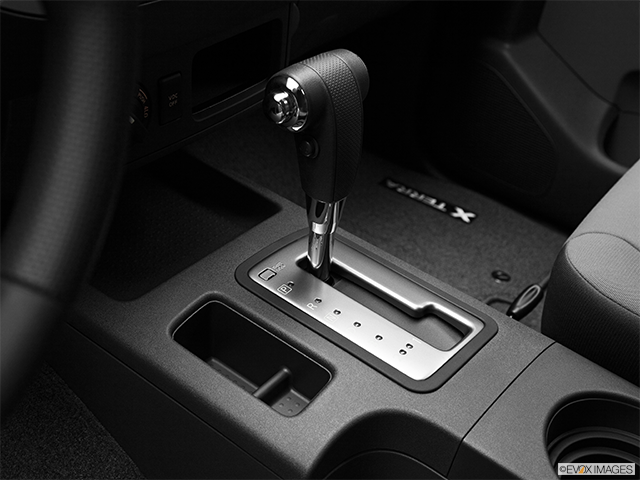 2011 Nissan Xterra S 4WD 6MT: Price, Review, Photos (Canada) | Driving