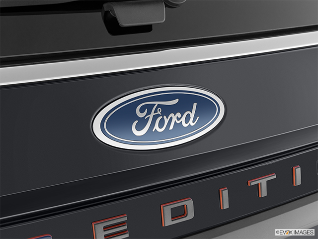 2025 Ford Expedition: Price, Review, Photos and Specs (Canada) | Driving.ca