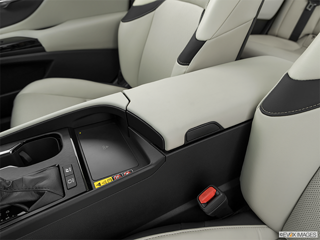 2025 Lexus ES 300h: Reviews, Price, Specs, Photos and Trims | Driving.ca