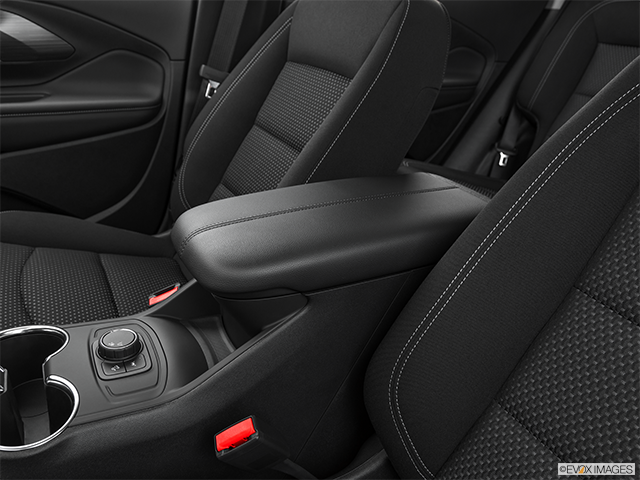 2024 GMC Terrain: Price, Review, Photos and Specs - Read This Before ...