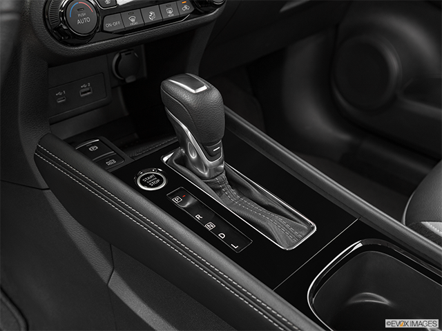 2025 Nissan KICKS PLAY: Price, Review, Photos and Specs - Read This ...