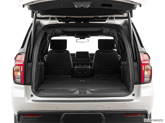 2023 Chevrolet Suburban LS: Price, Review, Photos (Canada) | Driving