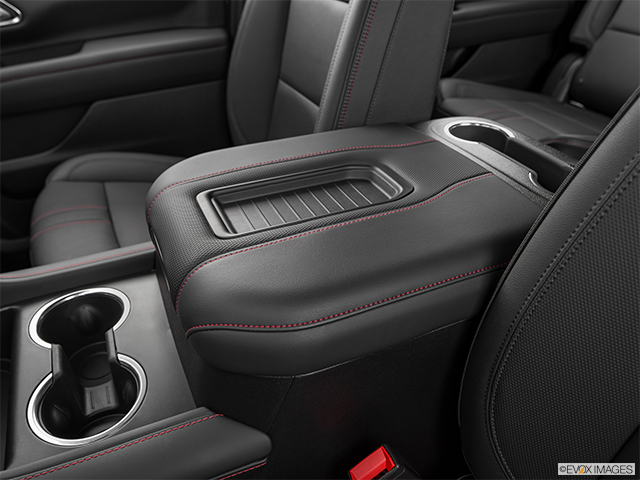 2023 Chevrolet Suburban LS: Price, Review, Photos (Canada) | Driving