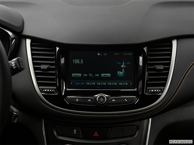 2022 Chevrolet Trax 1LS FWD: Price, Review, Photos (Canada) | Driving