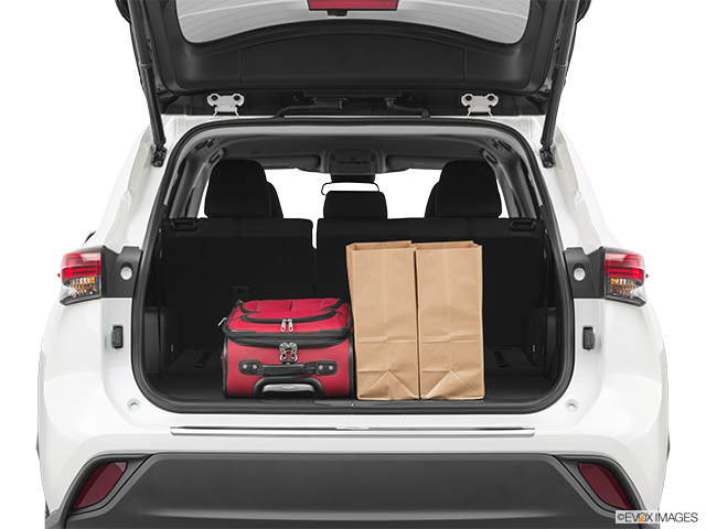 2024 Toyota Highlander: Price, Review, Photos (Canada) | Driving