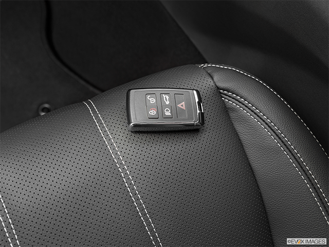 2025 Land Rover Range Rover Velar: Price, Review, Photos and Specs ...