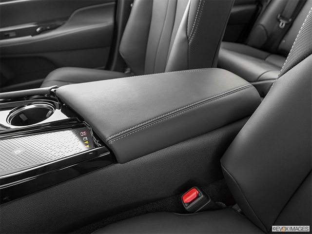 2022 Toyota Mirai: Price, Review, Photos and Specs - Read This Before ...
