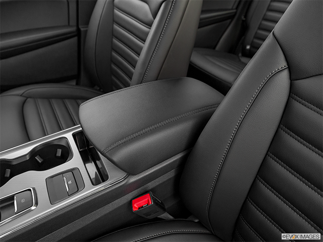 2023 Ford Edge SE AWD: Price, Review, Photos (Canada) | Driving