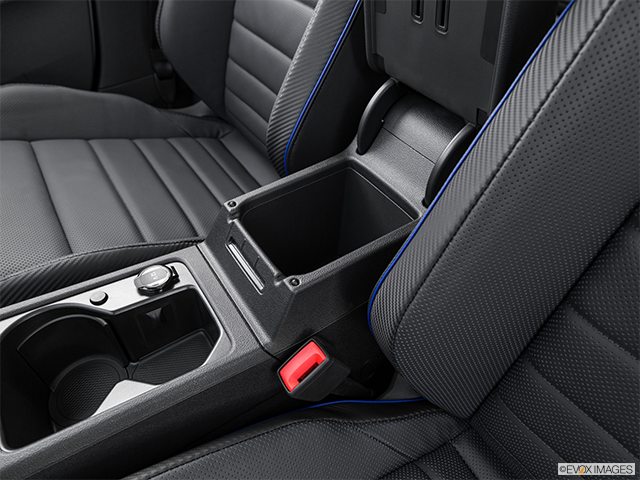 2022 Volkswagen Golf R: Reviews, Price, Specs, Photos and Trims ...