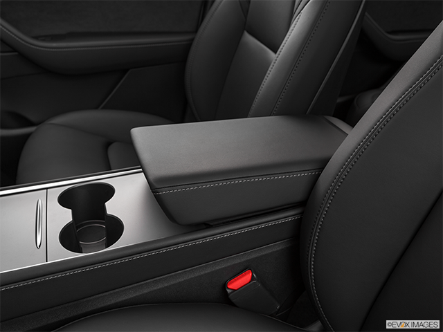 2022 Tesla Model Y: Reviews, Price, Specs, Photos and Trims | Driving.ca