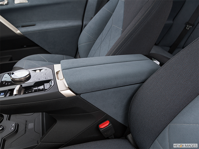 2023 BMW iX: Reviews, Price, Specs, Photos and Trims | Driving.ca