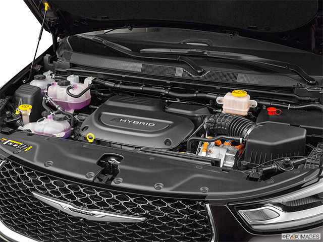 2022 Chrysler Pacifica Hybrid: Reviews, Price, Specs, Photos and Trims | Driving.ca