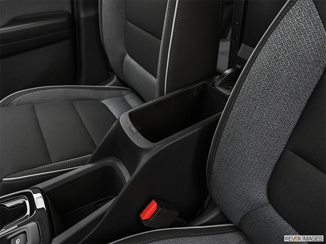 2025 Chevrolet TrailBlazer: Price, Review, Photos and Specs (Canada ...