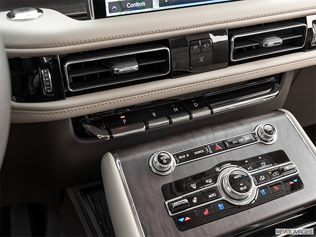 2023 Lincoln Aviator: Price, Review, Photos and Specs - Read This ...