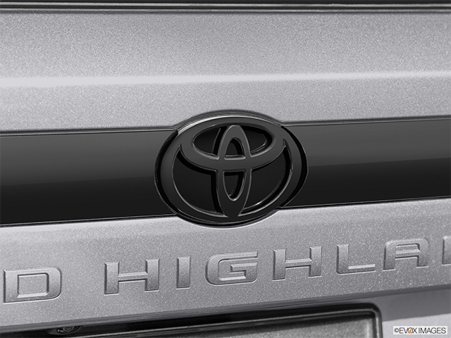 2025 Toyota Grand Highlander: Price, Review, Photos and Specs (Canada ...