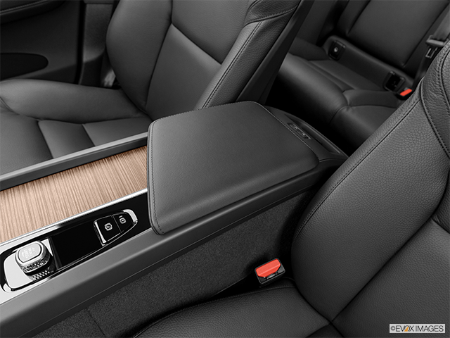 2024 Volvo XC60: Price, Review, Photos and Specs - Read This Before You Buy