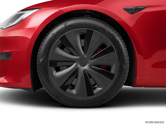 2025 Tesla Model S: Price, Review, Photos and Specs (Canada) | Driving.ca