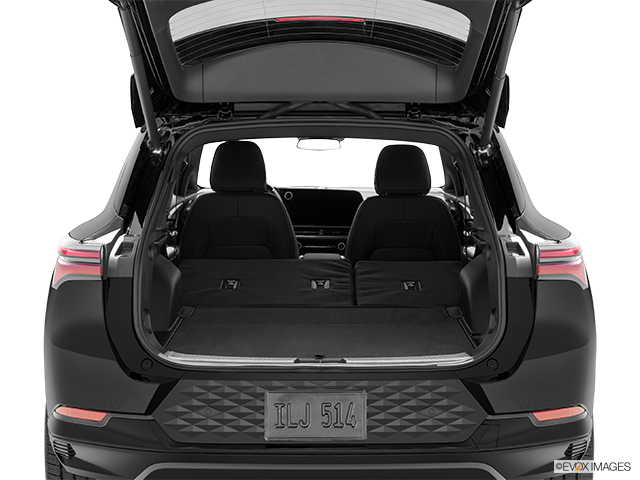 2025 Chevrolet Equinox EV: Price, Review, Photos and Specs (Canada ...