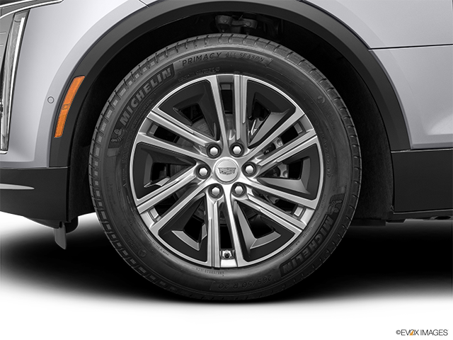 2025 Cadillac LYRIQ: Price, Review, Photos and Specs (Canada) | Driving.ca