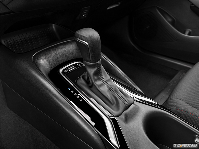 2025 Toyota Corolla: Price, Review, Photos and Specs - Read This Before ...