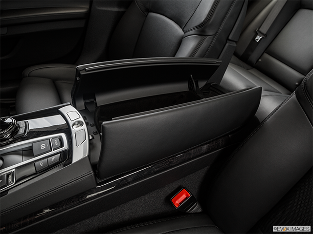 2015 BMW 7 Series: Reviews, Price, Specs, Photos and Trims | Driving.ca