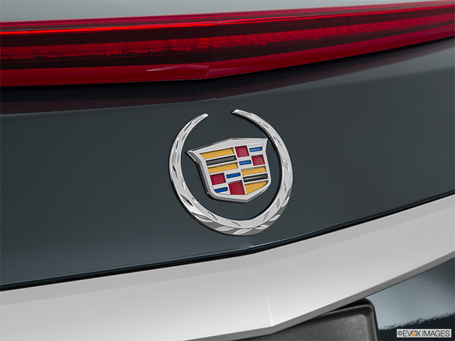 2015 Cadillac XTS: Price, Review, Photos and Specs - Read This Before ...