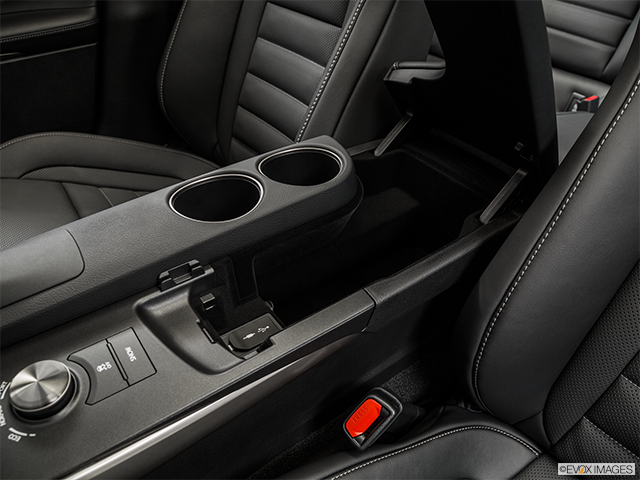 2015 Lexus IS 250 6AT: Price, Review, Photos (Canada) | Driving