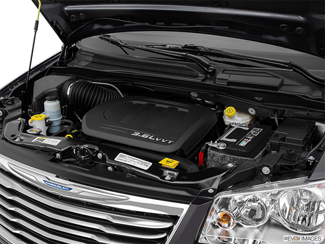 2015 Chrysler Town & Country: Reviews, Price, Specs, Photos and Trims ...