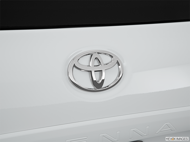 2015 Toyota Sienna: Reviews, Price, Specs, Photos and Trims | Driving.ca