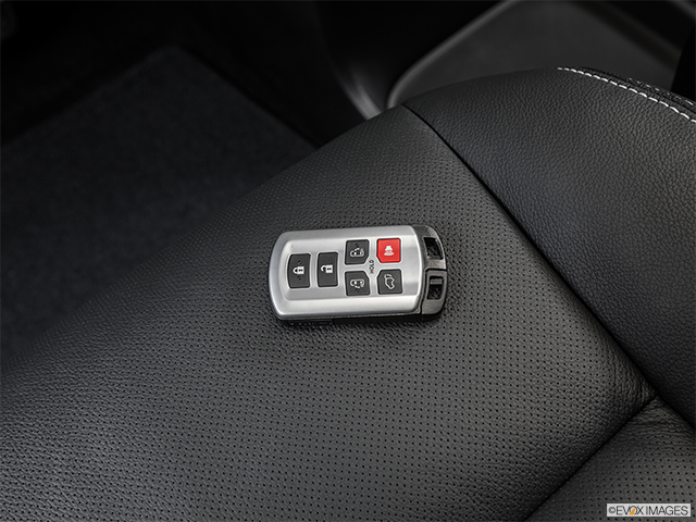 2015 Toyota Sienna: Reviews, Price, Specs, Photos and Trims | Driving.ca