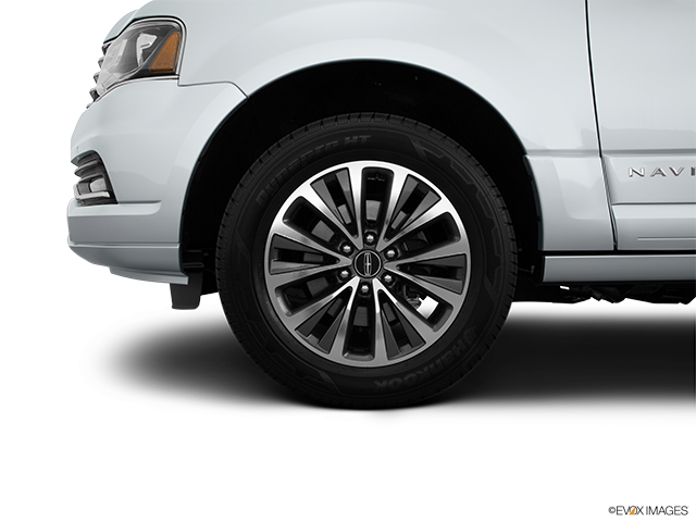 2015 Lincoln Navigator: Price, Review, Photos and Specs - Read This ...