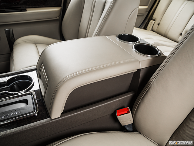 2015 Lincoln Navigator: Price, Review, Photos (Canada) | Driving