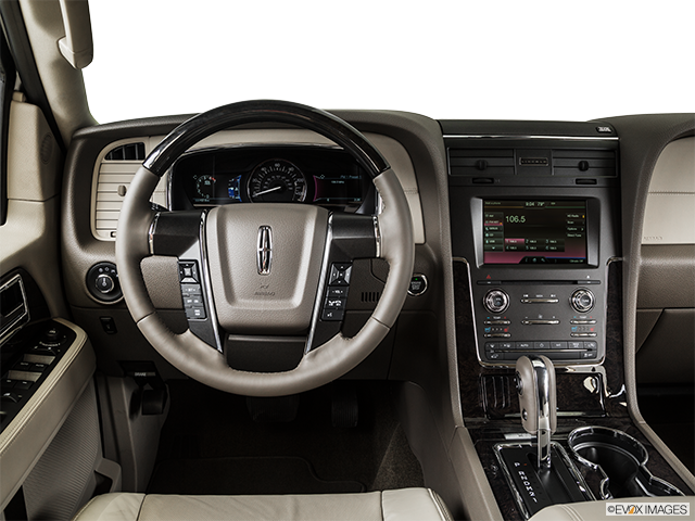 2015 Lincoln Navigator Base Trim: Price, Review, Photos (Canada) | Driving