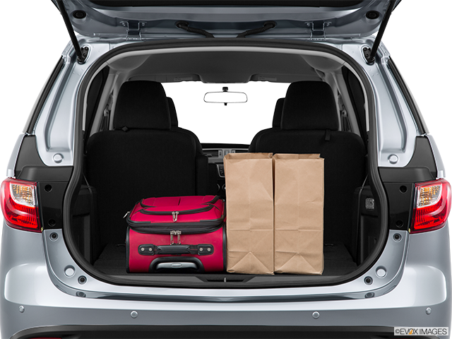 2017 Mazda MAZDA5 GS 6MT | Driving