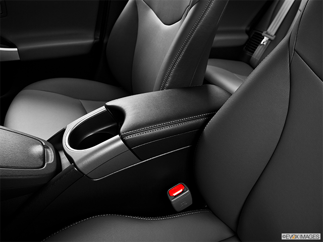 2015 Toyota Prius branchable: Price, Review, Photos and Specs - Read ...
