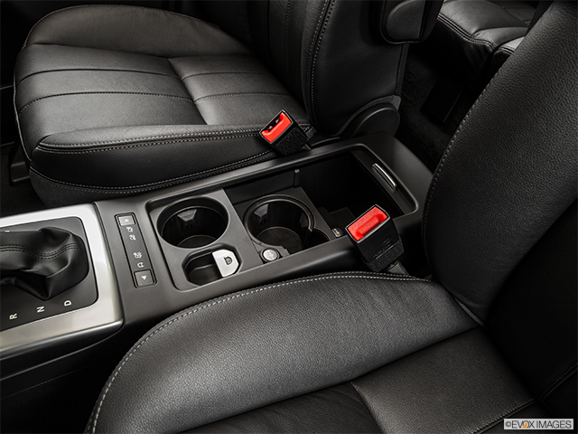 2015 Land Rover LR2 Base Trim: Price, Review, Photos (Canada) | Driving