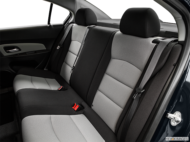 2015 Chevrolet Cruze: Price, Review, Photos and Specs - Read This ...