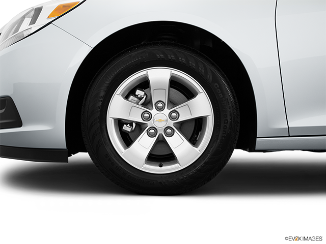 2015 Chevrolet Malibu: Price, Review, Photos and Specs - Read This ...