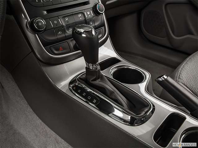 2015 Chevrolet Malibu: Price, Review, Photos and Specs - Read This ...