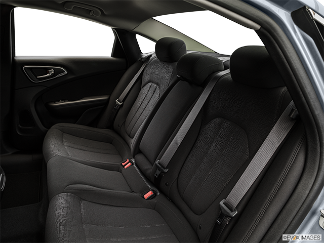 2015 Chrysler 200: Reviews, Price, Specs, Photos and Trims | Driving.ca